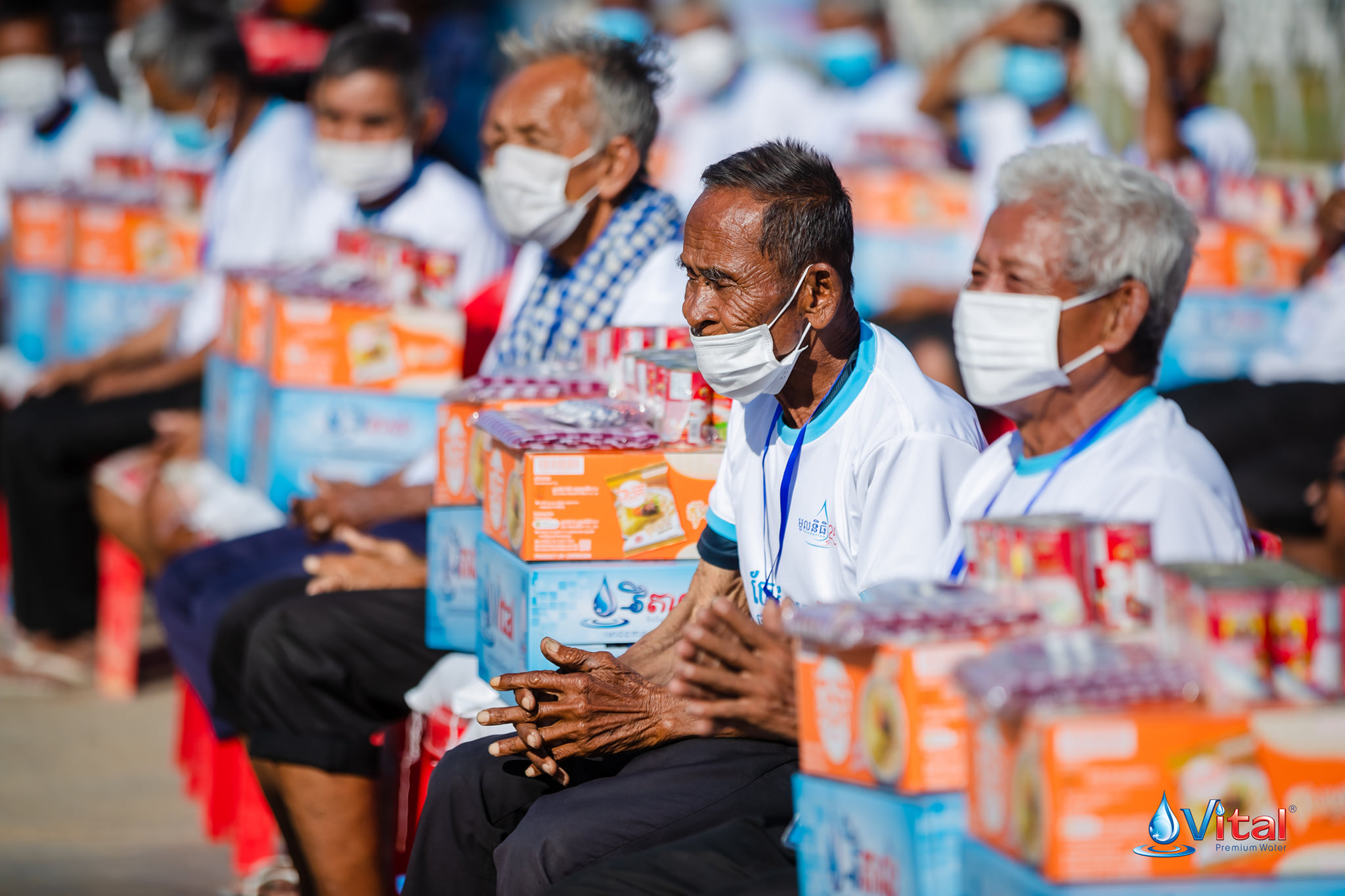 Vital and Mee Chiet continue to provide warming gifts to needy elders ...
